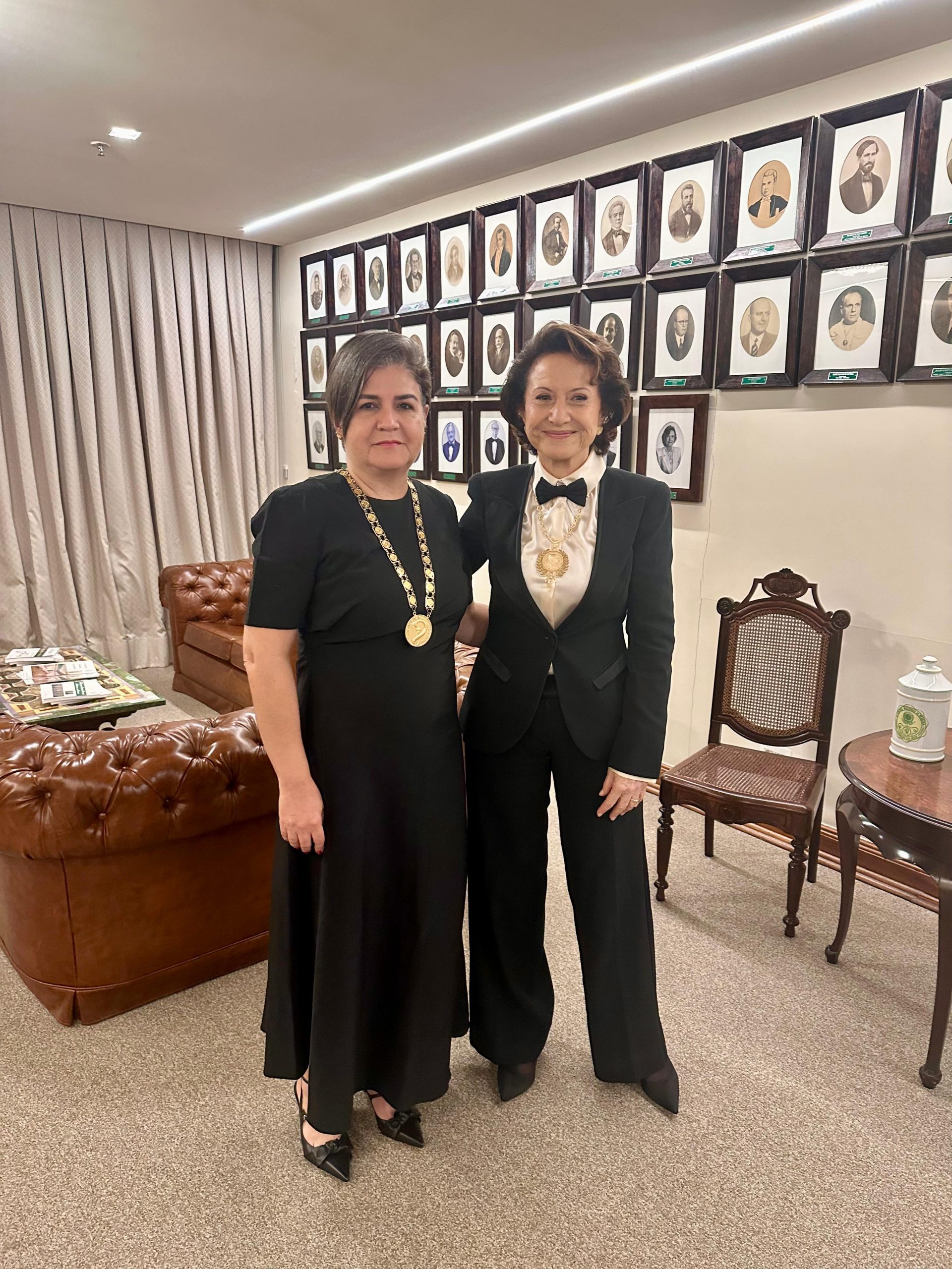 Federação prestigia os 195 anos da ANM - Fenam